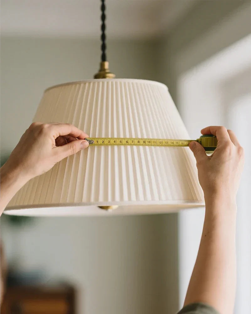 How to Measure a Lamp Shade for Table and Floor Lamps