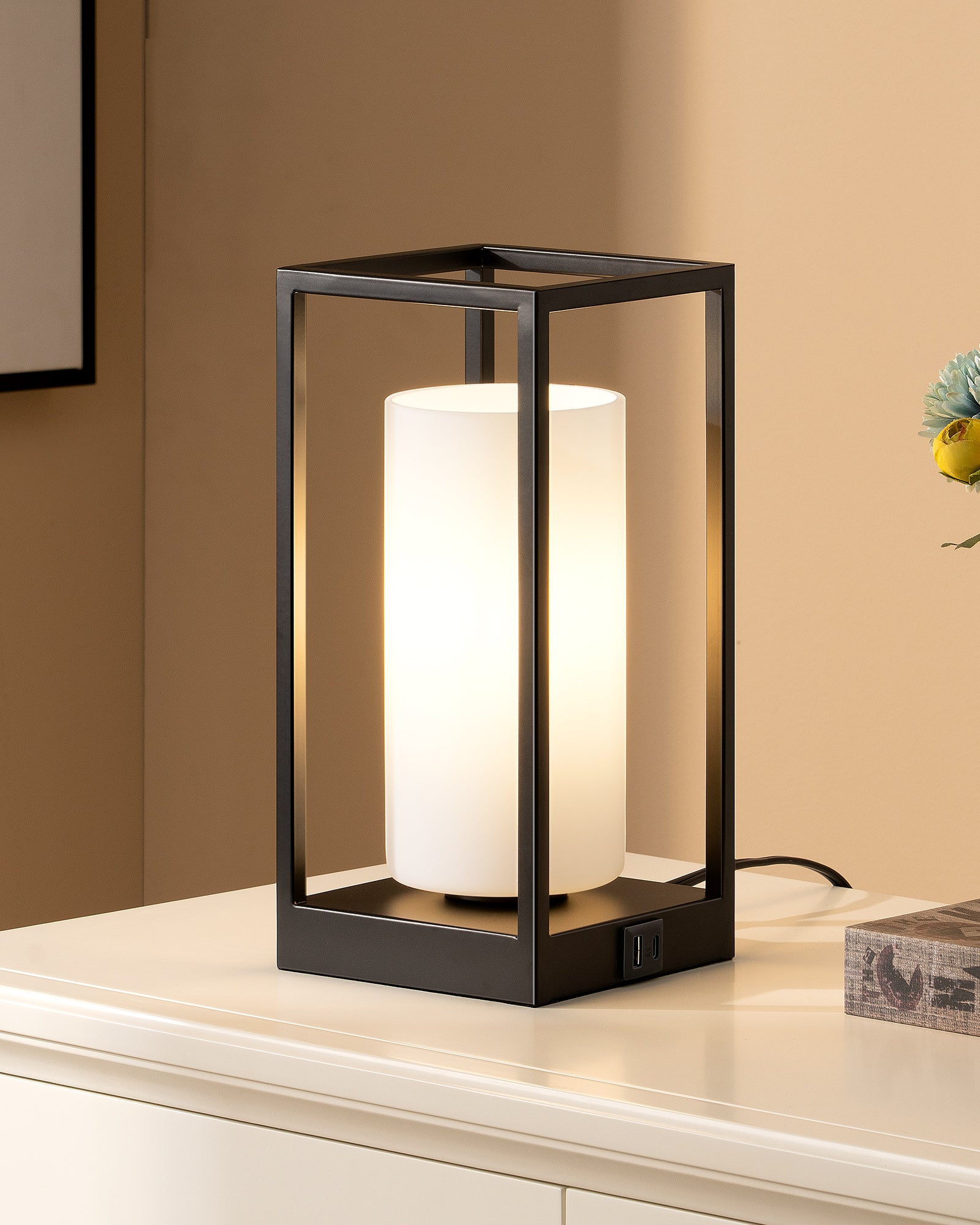 EDISHINE Dimmable Table Lamp With Touch Control And Usb Ports